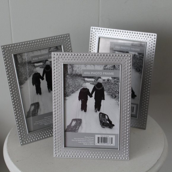 Harbortown Ind. | Accents | Silver 4x6 Tabletop Photo Frame Set Of Three | Poshmark